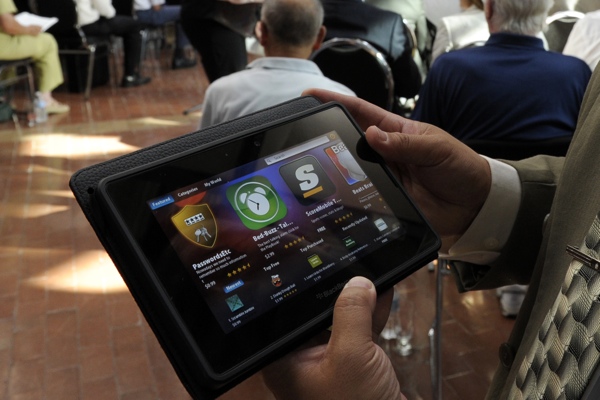 Get Your BlackBerry PlayBooks Cheap: $299 Fire Sale on All Models ...