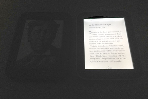 Hands On with Barnes & Noble’s New Nook Simple Touch E-Reader with ...