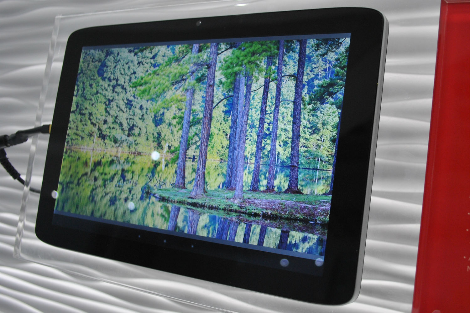 Vizio’s New Android Tablets Are a Rare Sight at CES | TIME.com