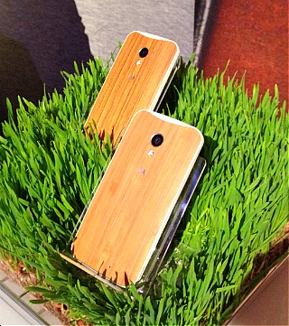 First Look: The Moto X Is a Customizable Motorola Phone with Google DNA ...