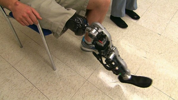 World’s First Bionic, Mind-Controlled Leg Allows Amputee to Go for a ...